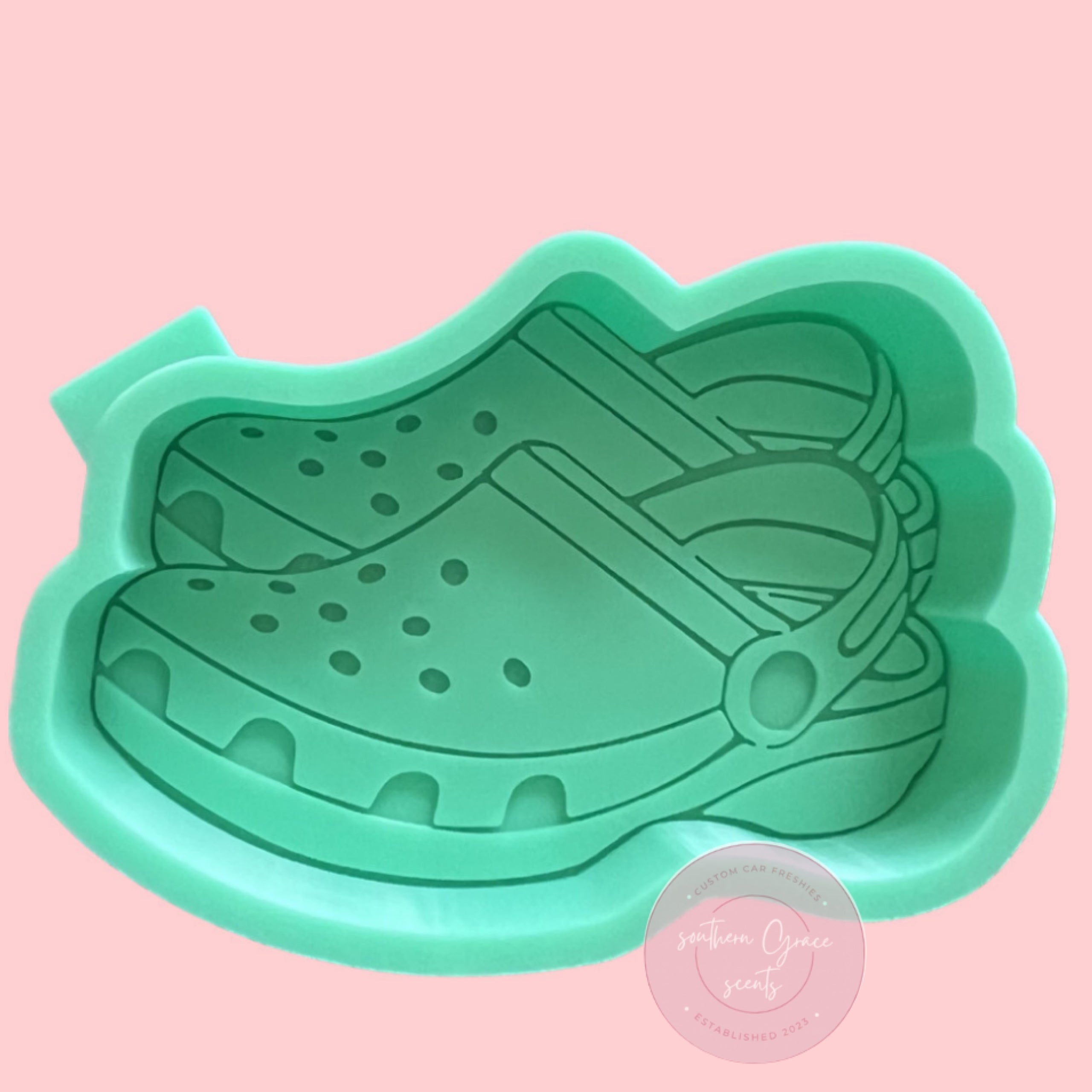 Crocs Freshie Mold 𝚂𝚘𝚞𝚝𝚑𝚎𝚛𝚗 𝙶𝚛𝚊𝚌𝚎 𝚂𝚌𝚎𝚗𝚝𝚜